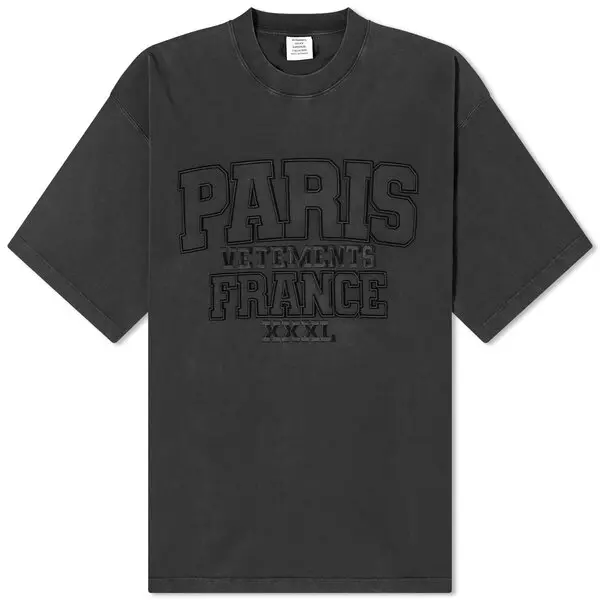 新品 VETEMENTS Paris Logo T-Shirt S Vetements Paris Logo T-Shirt In Washed Black - 55% Off | Editorialist